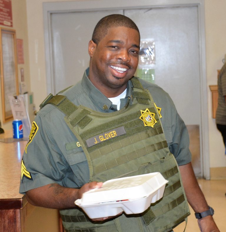 Chuckawalla prison leaders celebrate staff - Inside CDCR