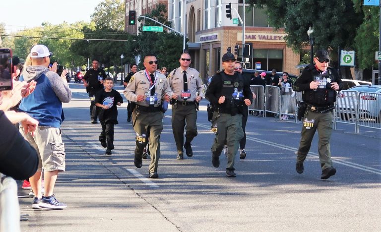 CDCR officers run in full uniform to honor fallen