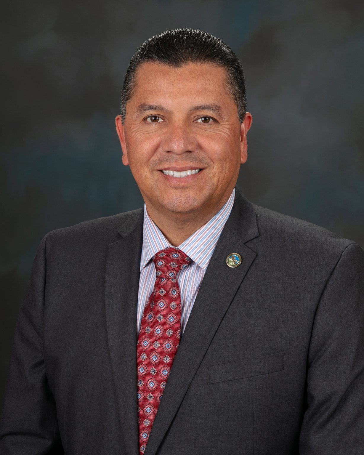 Governor announces CDCR secretary retiring, names new secretary