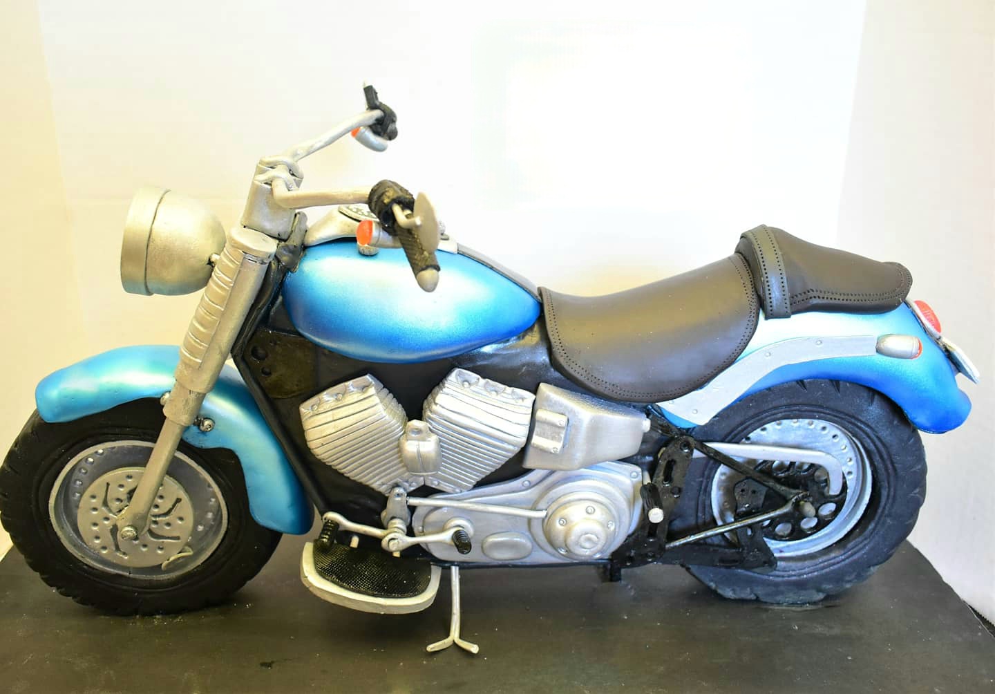 Life after Retirement: Counselor turns to cake art