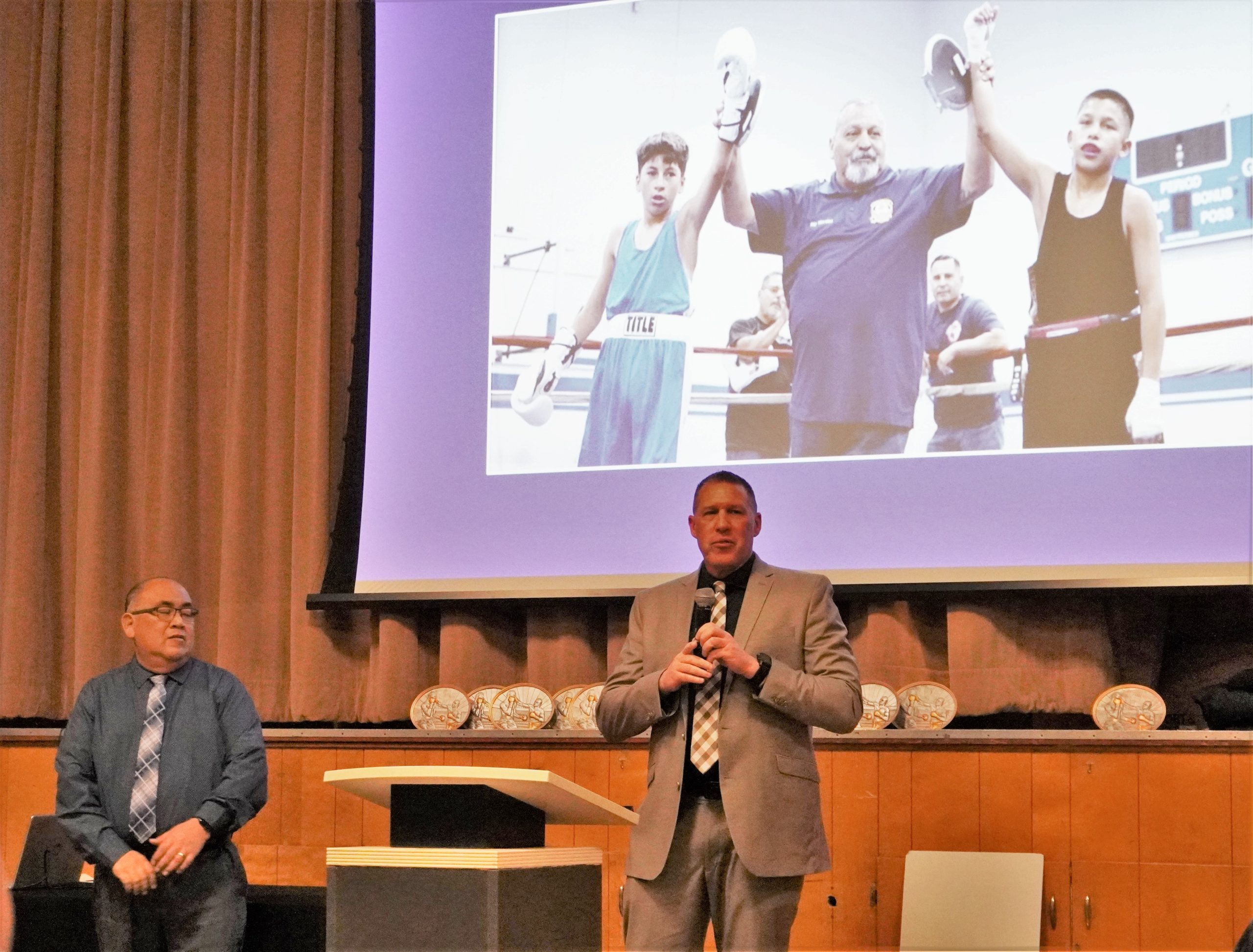 Chino youth boxing club gets help from CIM - Inside CDCR