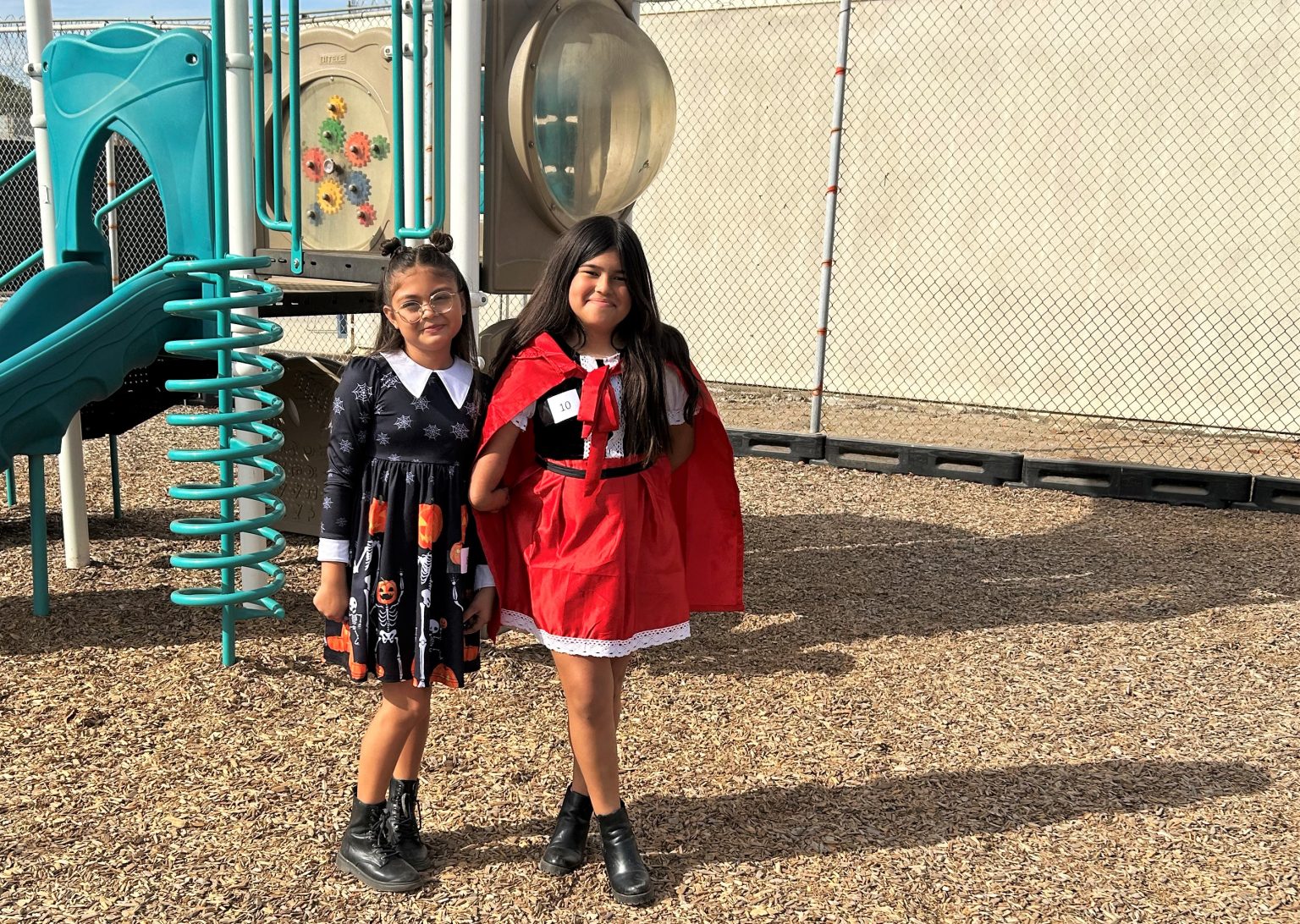 Staff, volunteers make Halloween visiting special