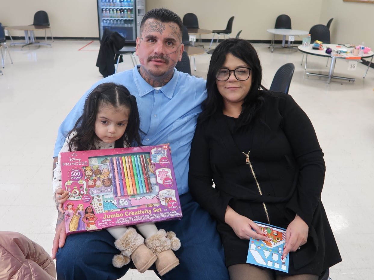 Visiting staff make 2025 holidays special - Inside CDCR